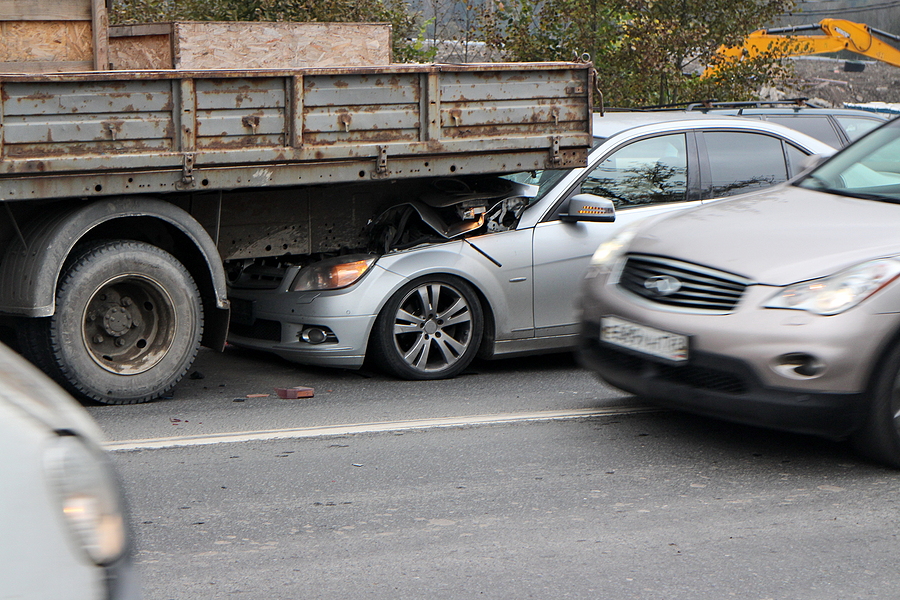 Five Types of Large Commercial Truck Crashes - Penn Kestner & McEwen